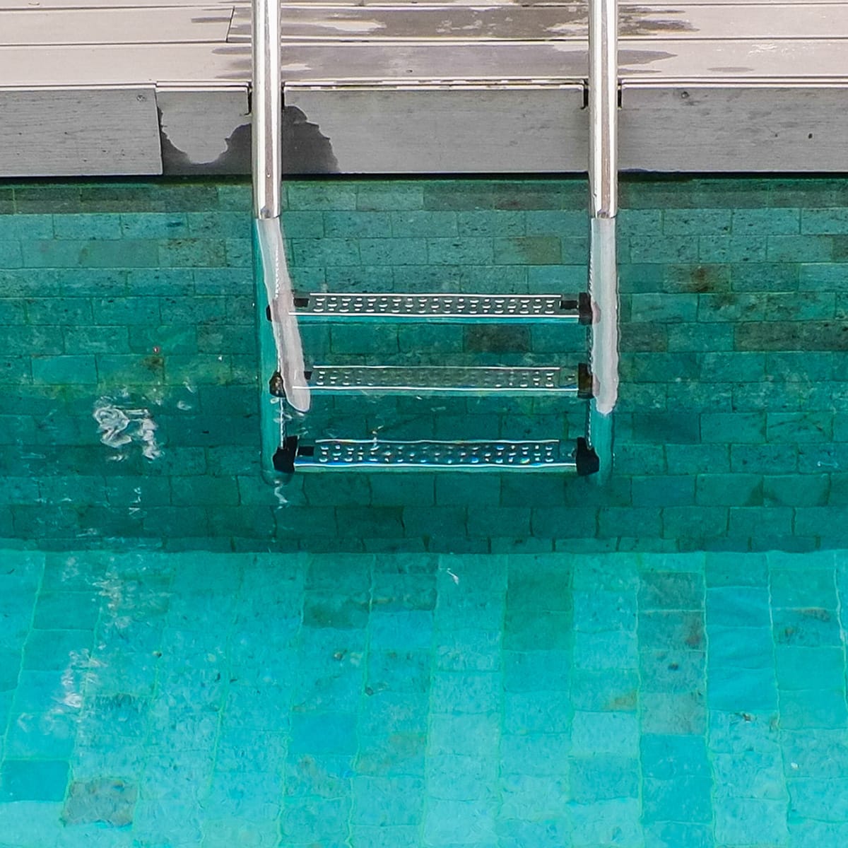 HTH Pool and Spa Chemicals | HTH Pools